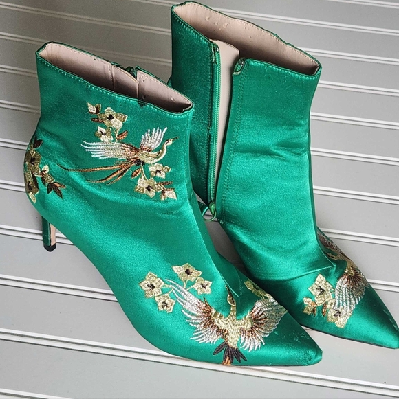 Zara | Shoes | Zara Embroidered Green Satin Ankle Boots Bird Floral ...